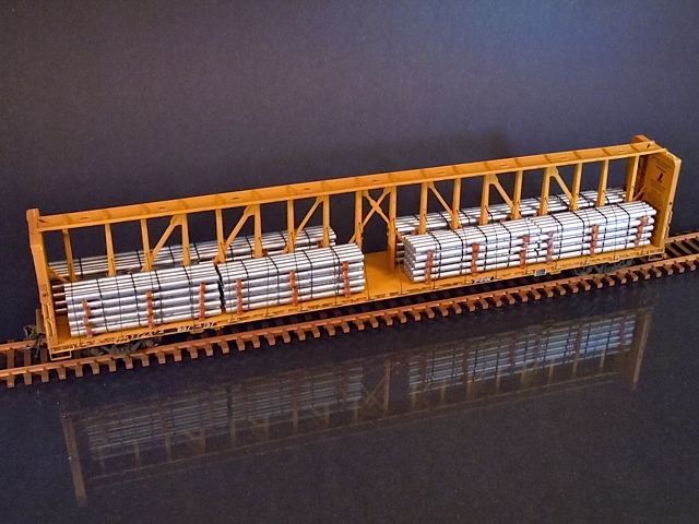 Atlas HO Scale Center Beam with Aluminum Rounds -Protoloads
