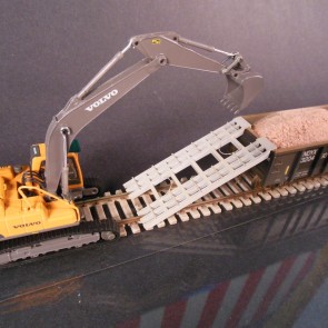 HO scale steel ramp for excavator to access top of gondolas for ...
