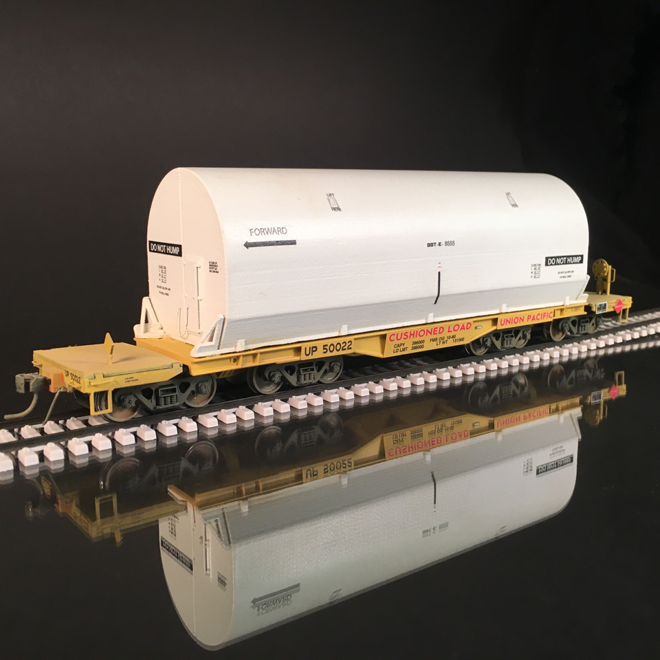 HO Scale Solid Rocket Booster Heavy Duty Flatcar -Protoloads